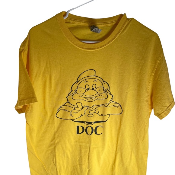 Shirts | Seven Dwarfs Doc Mens Tshirt Large Yellow Snow White 7 Dwarfs ...